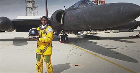 Only Black Woman To Fly Air Force Spy Plane Visits St Paul School