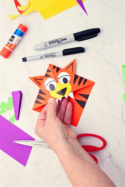 Make Easy Origami Corner Bookmarks Welcome To Nanas