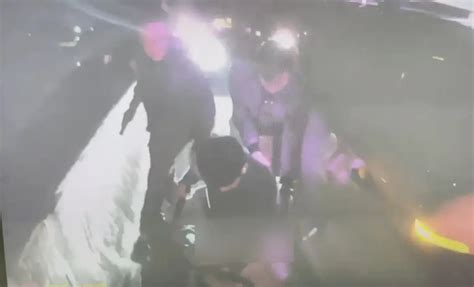 北投銀樓大盜落網！搶奪10條金項鍊落跑 遭警圍捕狼狽畫面曝光 社會 Nownews今日新聞