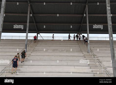 9 11 Stair Climb Hi Res Stock Photography And Images Alamy