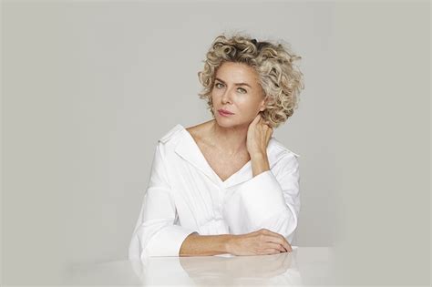 Ella Es La Hermana De Ma Rosa De Francisco Nueva Cónsul De Colombia