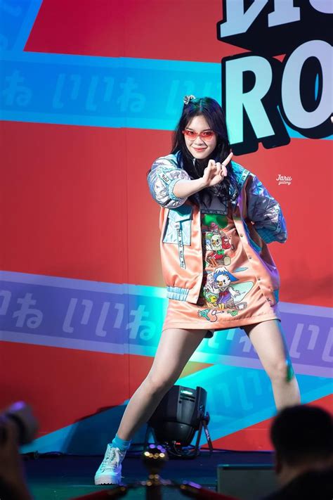 Pin De R G T Em Cherprang Bnk48