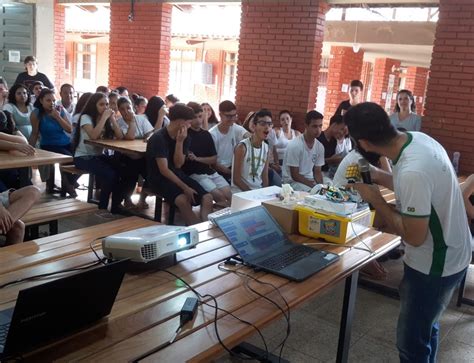 InForUbá Aprendendo Programação Aplicada à Robótica 2 0 Iniciação