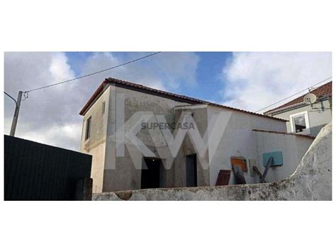 Moradia T2 à venda em Santo Antão e São Julião do Tojal SUPERCASA