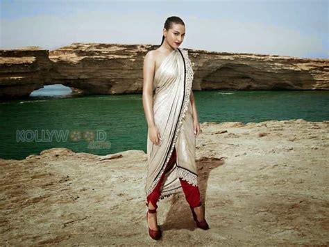 Actress Sonakshi Sinha Sexy Photos 08 109690 Kollywood Zone