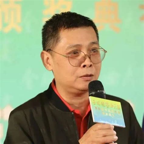 第四屆全球微粵曲創作賽掠影（六）：傳承路上 老師領南國小紅豆演繹《戲曲迷》 20230616 個人理財 活在灣區 明報財經網