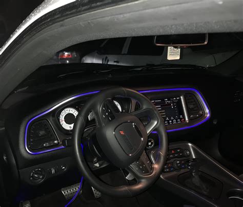 Неоновая подсветка салона — Dodge Challenger, 5,7 л, 2018 года ...