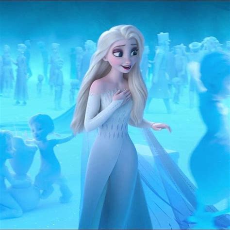 Shes So Beautiful 😍♥️ ️ Created By Queenelsaofficial • ️ Frozen2