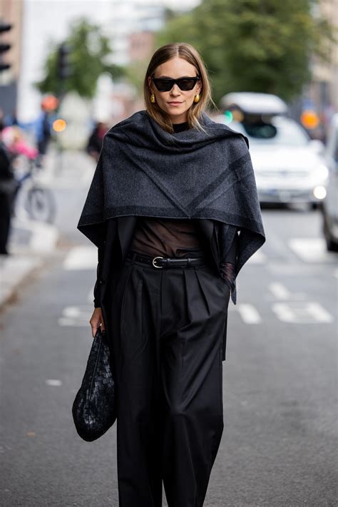 6 видів штанів які мають бути в гардеробі кожної жінки Читайте на Ukr Net