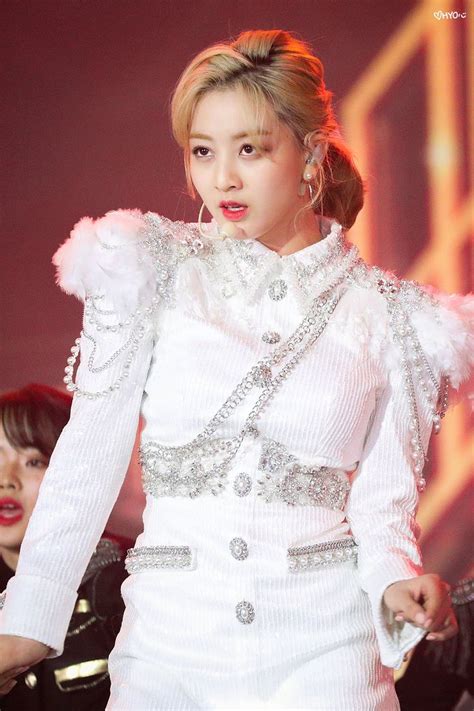 Pin On Jihyo 지효