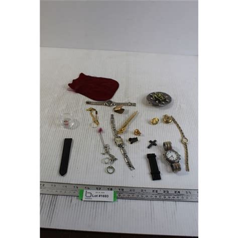 Assorted Costume Jewelry And Accessories Bodnarus Auctioneering