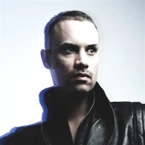 Lupe Lupe On Threads