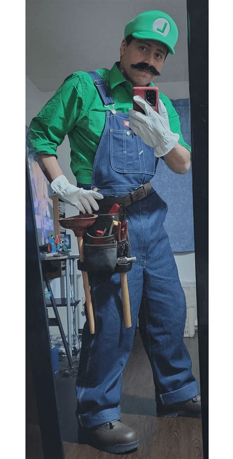 My Luigi Cosplay All Set For The Portland Retro Gaming Expo Rmario