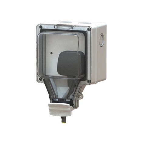 China Ip66 Waterproof Outdoor Socket Box 1 Gang Empty Enclosure