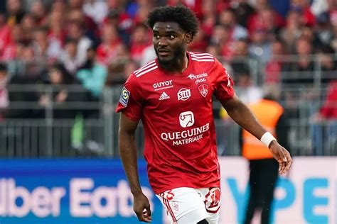 Lom Ou Lol Lilian Brassier Brest Na Pas Hésité Sportfr
