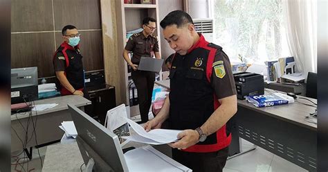 Jaksa Geledah Kantor Gubernur Sumbar Cari Bukti Dugaan Korupsi Alat Praktik SMK