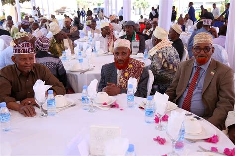 Wararka Maanta Talaado Jan 8 2019 Madaxweyne Biixi Oo Casuumad U
