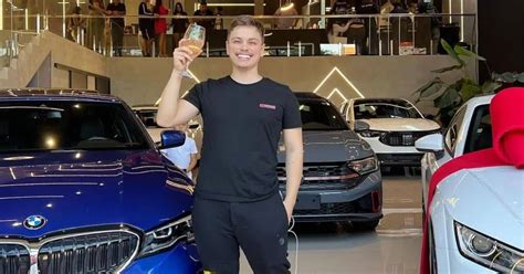 Influenciador é investigado por golpes rifas de carros de luxo