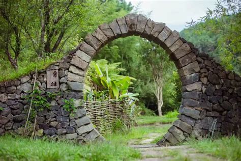 玛御谷温泉小镇荣获第六届金汤奖并荣登十佳温泉旅游目的地榜单 房产资讯 房天下