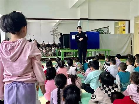 阿尔山边境派出所进阿尔山市第一幼儿园开展“防拐骗”演练澎湃号·政务澎湃新闻 The Paper