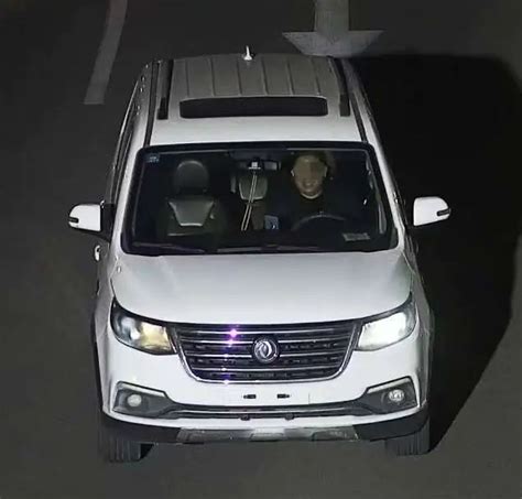 执法 保护乘客合法权益，市交通运输局执法部门严查非法营运车辆澎湃号·政务澎湃新闻 The Paper
