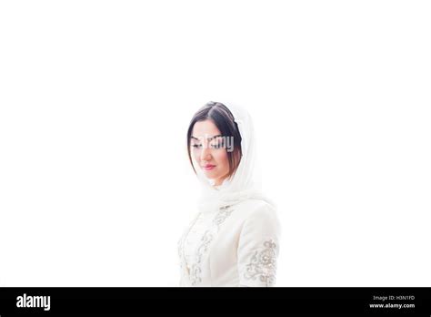 Muslim Obedient Woman Fotos Und Bildmaterial In Hoher Auflösung Alamy