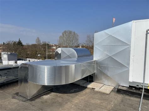 Coibentazione In Elastomero Sp 32mm Con Finitura In Lamiera Di