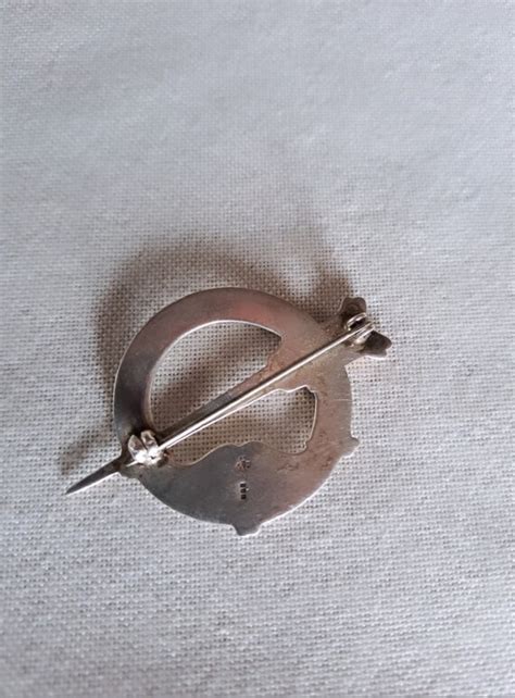 Broche écossaise en argent et or circa 1950 Gem