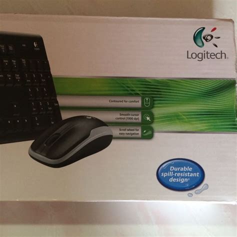 Logitech Wireless Combo Mk260 Keyboard Optical Mouse Computers And Tech Parts And Accessories