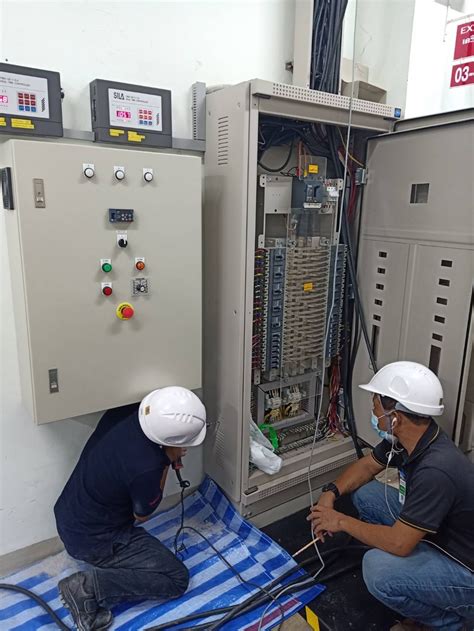 ติดตั้งตู้ควบคุมระบบไฟฟ้าพร้อ บริษัท ซิสเต็ม เวิร์ค จำกัด