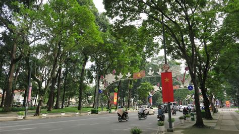 【胡志明市三天兩夜自由行】南越胡志明市必去景點→檳城市場。統一府。紅教堂。中央郵局。越戰博物館。市政廳。粉紅教堂（上） 背包客slide阿滑