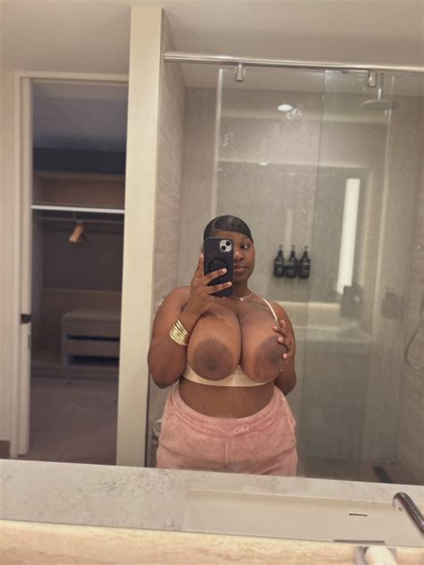 Random Twitter Hoes Shesfreaky