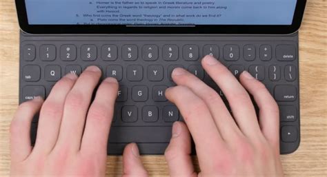 Compared Apple S Magic Keyboard Versus Smart Keyboard Folio For Ipad