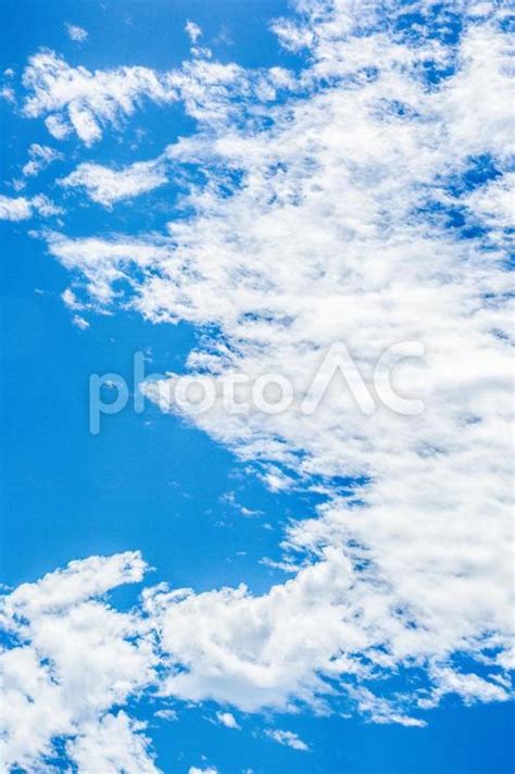 青い空と雲と太陽 No 1586029｜写真素材なら「写真ac」無料（フリー）ダウンロードok