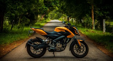 Bajaj Pulsar 200 NS Wallpapers