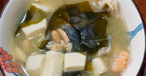 鮭魚豆腐味噌湯 食譜與作法 By Juan0809 Cookpad