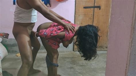 パキスタンのbhabhi Ki Phuddiがインドのデバールでファック Xhamster