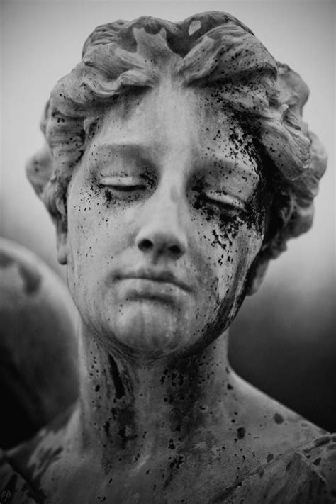 Anjos Tumblr Bing Statue With Eyes Covered Angel Statue Covering