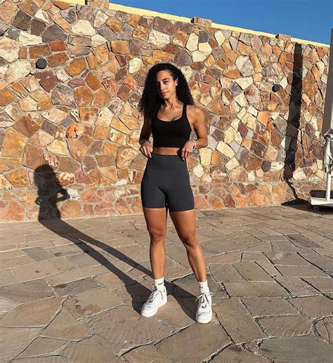 Danielle L Forte Model Management