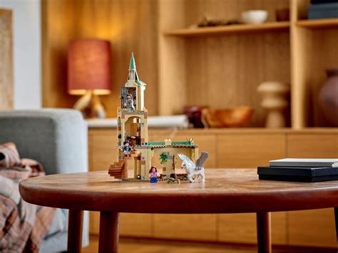 LEGO Harry Potter 76401 Двор Хогвартса: спасение Сириуса | playzone.com.ua