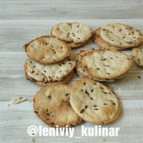 Включите звук Послушайте как заманчиво хрустит этот крекер Так