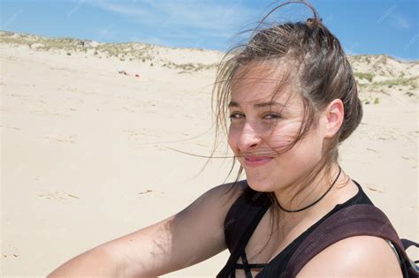 Premium Photo Lovely Teenager Girl Happy Smile On Beach