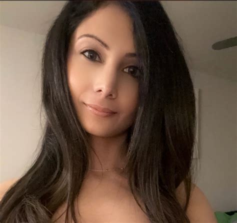 Samira Medium