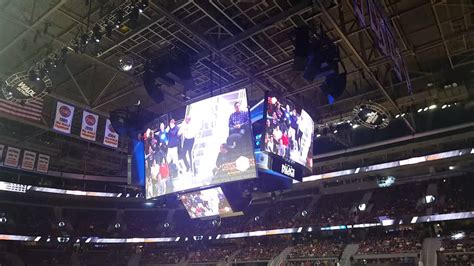 The Detroit Pistons Dancing Usher Shannon Sailes Youtube
