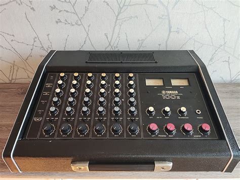Yamaha Em 100 Ii Black Reverb
