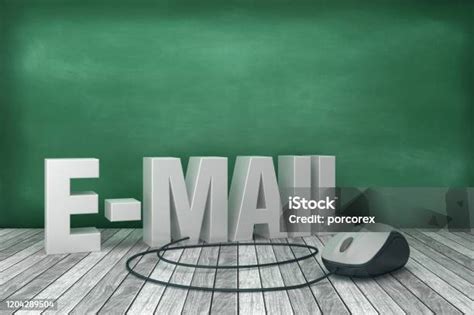 칠판 배경에 컴퓨터 마우스와 3d 단어 전자 메일 3d 렌더링 3차원 형태에 대한 스톡 사진 및 기타 이미지 3차원 형태 교실 Istock