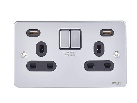 Schneider Electric Ultimate Low Profile Switched Double Power Socket 13a With 2 4a Usb