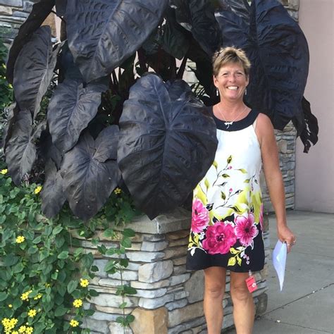 Michelle Glaser Project Manager Landscape Techniques Garden Center Linkedin