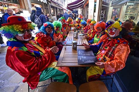 In Venice Carnival Is A Visual Feast Of 18th Century Splendor Atlas