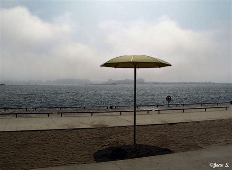 배경 화면 화이트 바다 만 호수 육지 모래 반사 하늘 구름 바닷가 노랑 푸른 아침 연안 바람 수평선 토론토 파라솔 대양 웨이브 모양